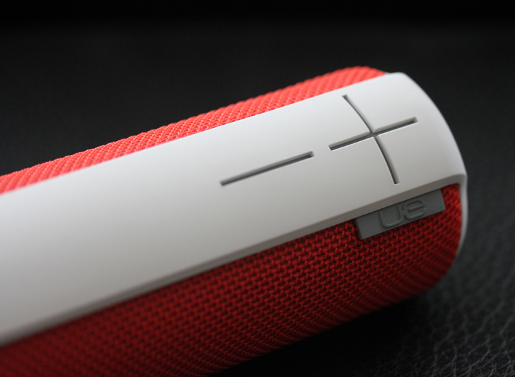 Logitech Ultimate Ears Boom 360˚ Red - life resistant :: Euro ...